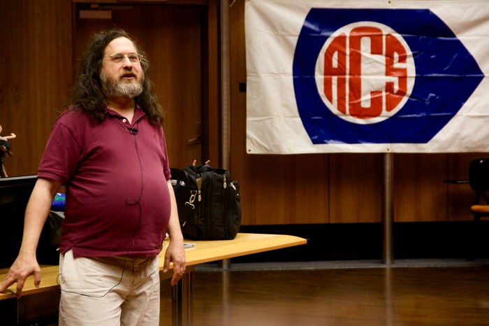 Richard Matthew Stallman :: Mimundovirtual2